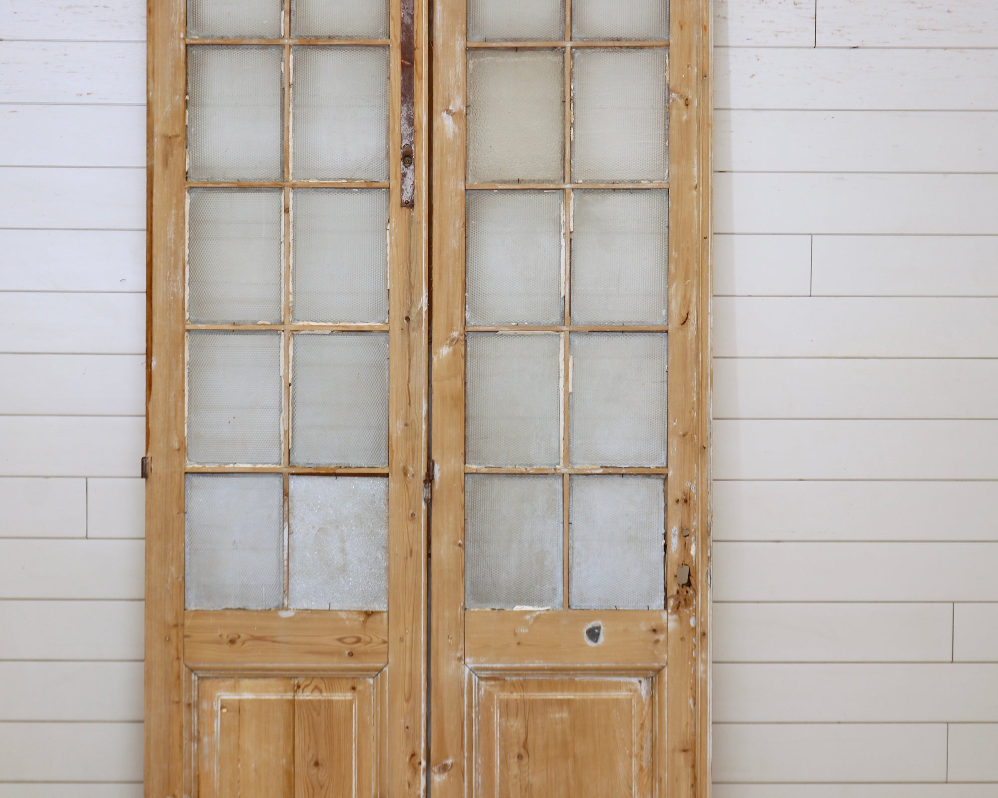 THE DOUGLAS FRENCH PAIR WITH GLASS – Preservation Company