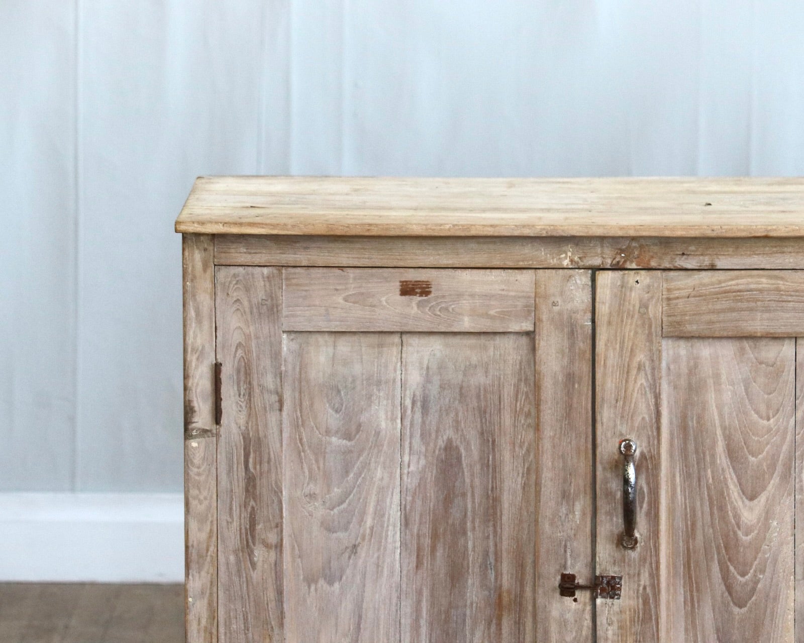 THE FELIX NATURAL WOOD CABINET – Preservation Company
